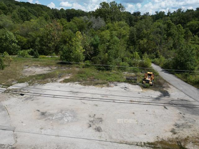 9911 KY 490 Highway