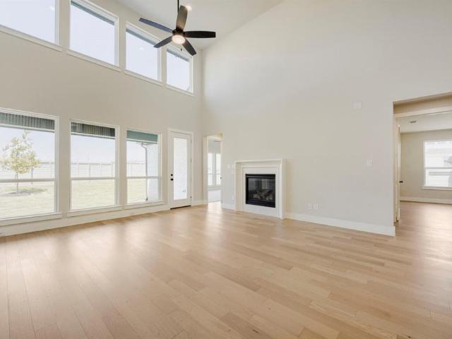 9912 Oak Glade Drive
