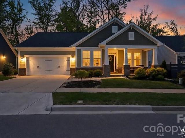 9912 Andres Duany Dr, Huntersville, NC 28078