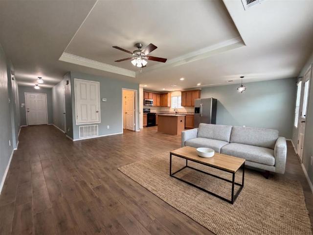 9913 Amosite Drive
