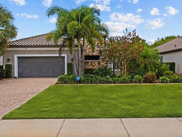 9913 Wicker Park Pl, Palmetto, FL 34221