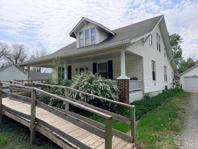 991 English Ave, Marshall, MO 65340