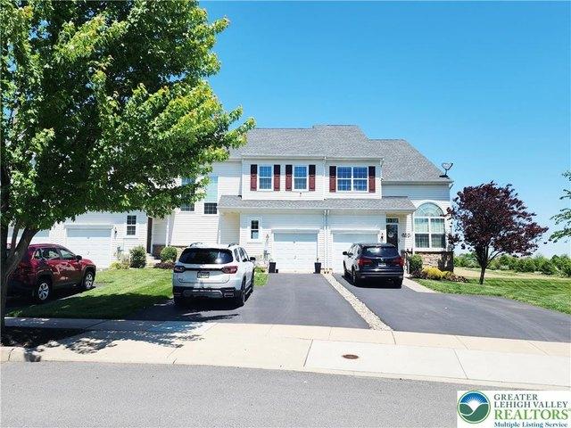 991 King Way, Upper Macungie Township, PA 18031