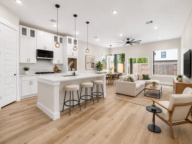 991 South Ln Unit 993, Houston, TX 77088