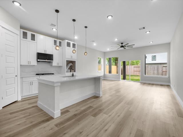 991 South Ln, Unit 993, Houston, TX 77088 | MLS #79902