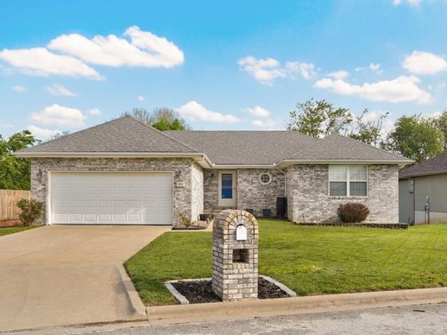 991 W Bates Dr, Nixa, MO 65714