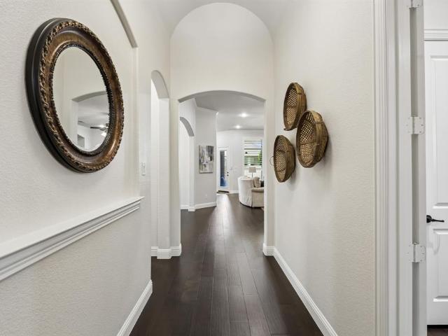 991 Waterview Drive