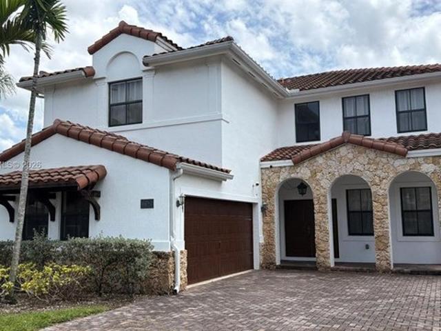 9924 NW 10th Ter, Miami, FL 33172