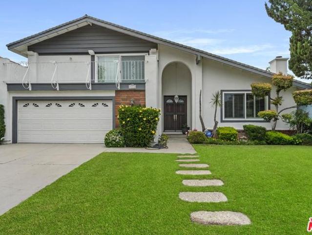 9924 Hanna Ave, Chatsworth, CA 91311