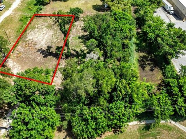 9924 Rockhill Rd, Thonotosassa, FL 33592