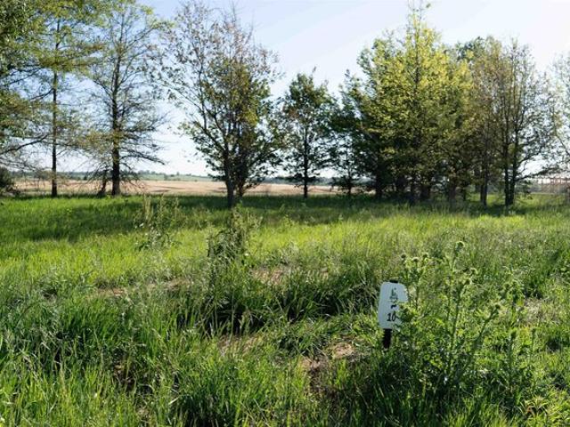 9925 Ayrshire Rd, Chandler, IN 47610