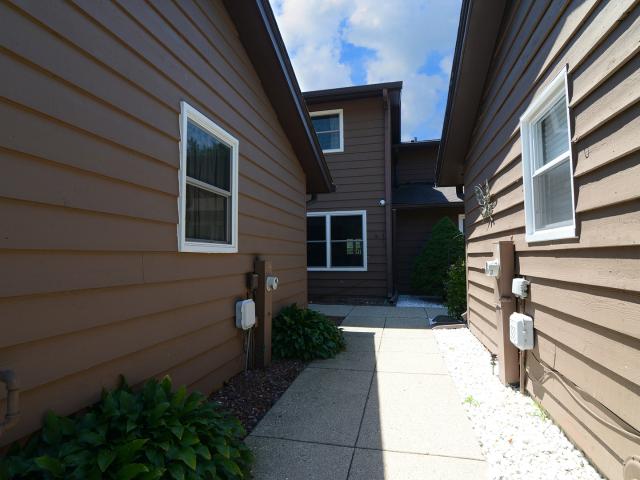 9925 Amanda Lane
