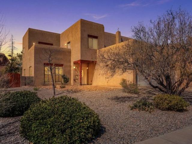 9925 Cameron St NW, Albuquerque, NM 87114