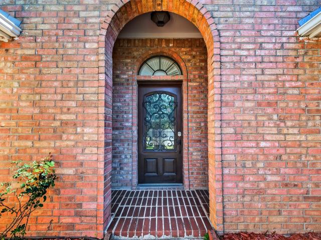 9927 Glenkirk Drive