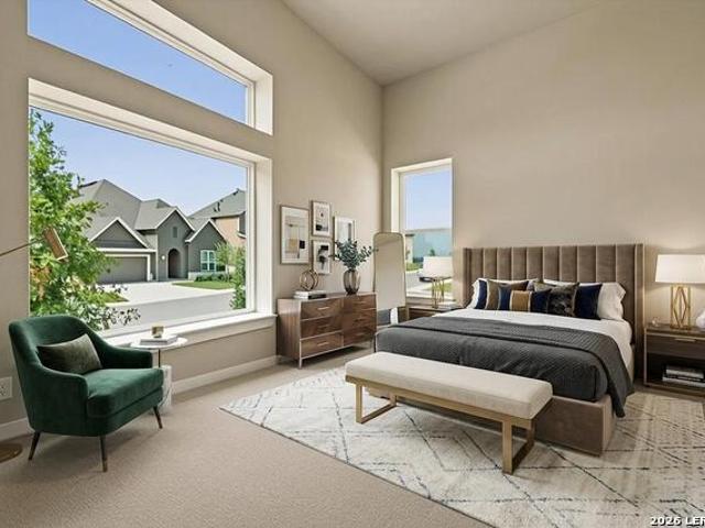 9929 Aurora Hill