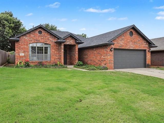 9920 Fox Fair Holw, Midwest City, OK 73130