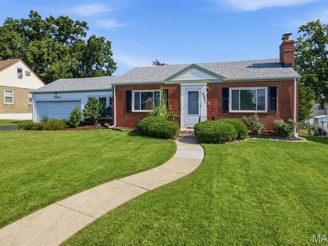 9921 Affton Pl, Saint Louis, MO 63123