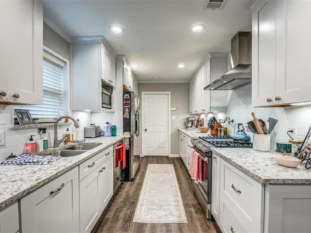 9921 Windlake Cir, Dallas, TX 75238 | MLS #21225 | Compass