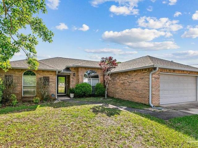 9922 Orion Lake Cir, Navarre, FL 32566