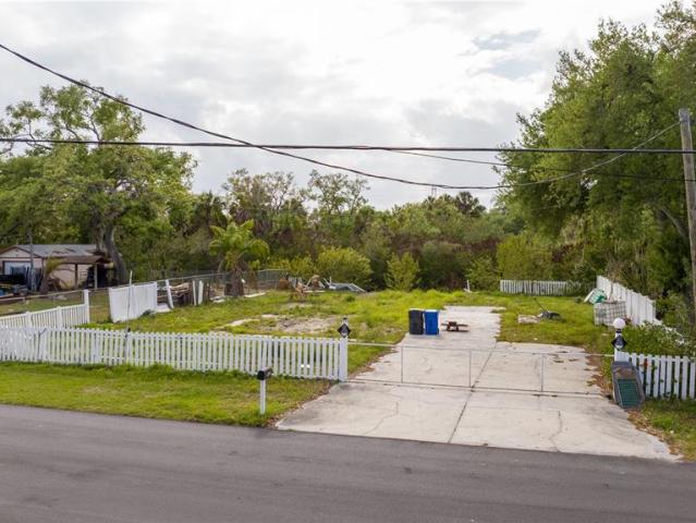 9923 Alavista Dr, Gibsonton, FL 33534 | MLS #TB8492