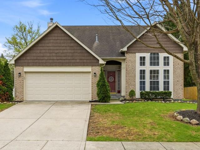 9923 Deering St, Fishers, IN 46037