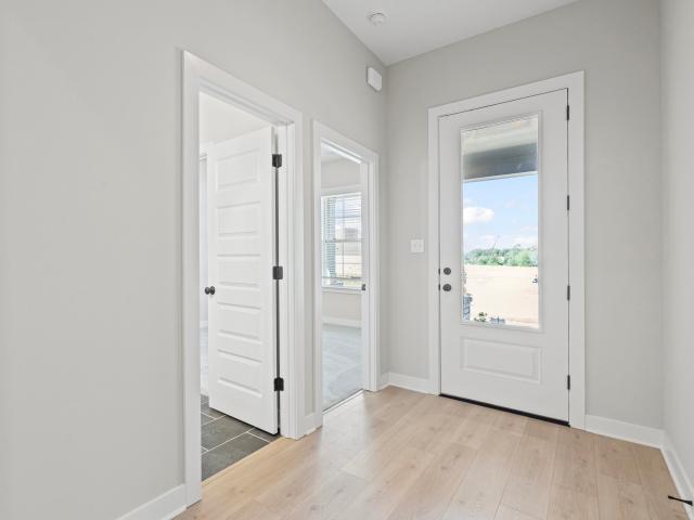 9923 delphinium dr n