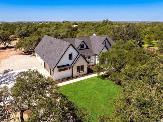 9923 Saxet Dr, Boerne, TX 78006