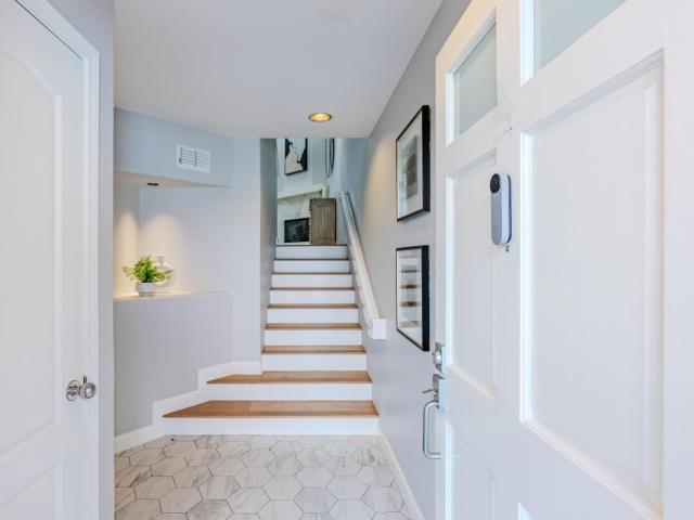 992 Alpine Ter, Unit 5, Sunnyvale, CA 94086 | MLS #ML82035 | Compass