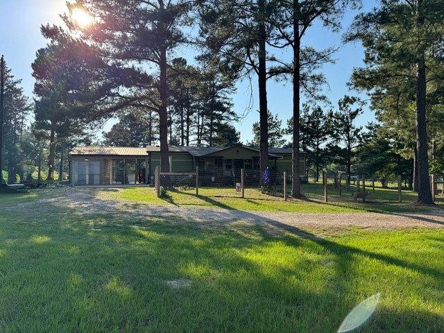 992 FM 220, Alto, TX 75925