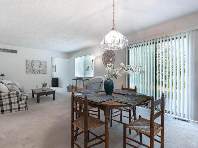 992 Walnut Court