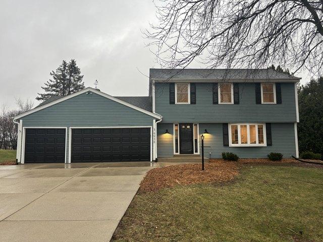 9936 N Concord Dr, Mequon, WI 53097