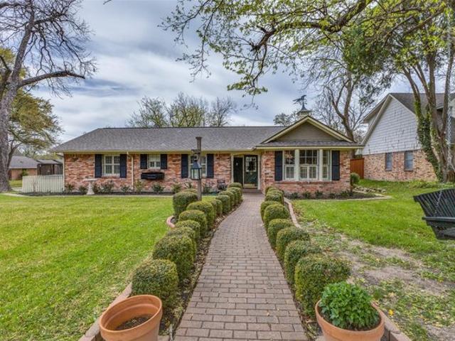 9936 Windlake Cir, Dallas, TX 75238