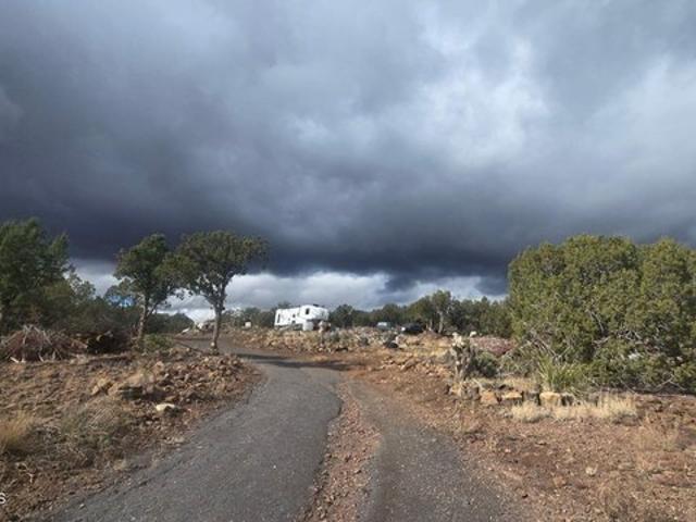 9938 W Gleed Station Rd, Ash Fork, AZ 86320