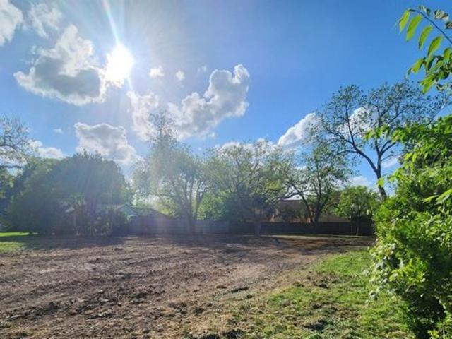 9931 Losa Dr, Dallas, TX 75218