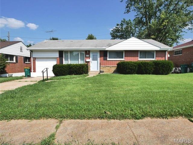 9932 Bellefontaine Rd, Saint Louis, MO 63137