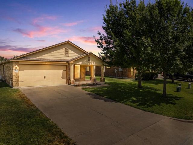 9933 Iron Horse Trl, Waco, TX 76708