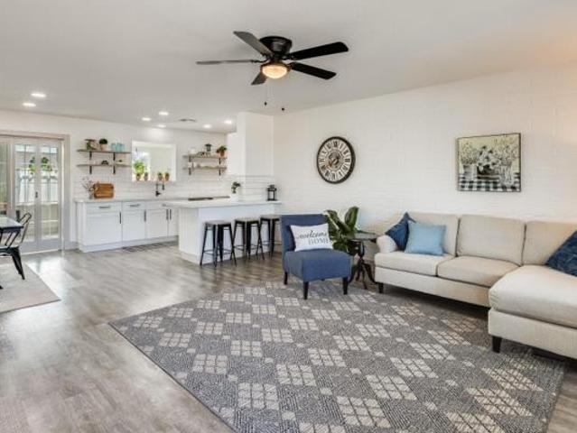9933 W Camden Ave, Sun City, AZ 85351