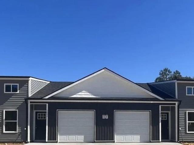 993 995 Meadow Farms Rd, Inman, SC 29349