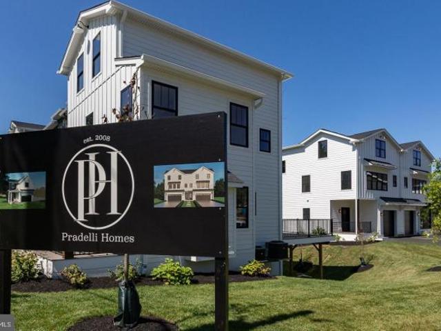 993 Fairview Ave, Wayne, PA 19087