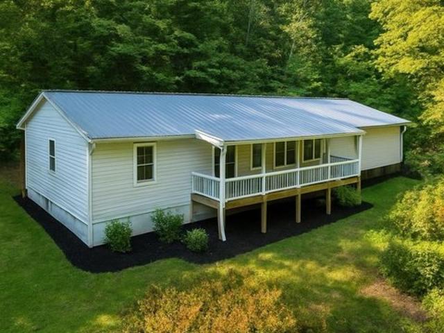 993 Lick Branch Rd, Carrie, KY 41725