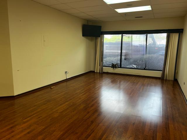 9944 s roberts road # 107