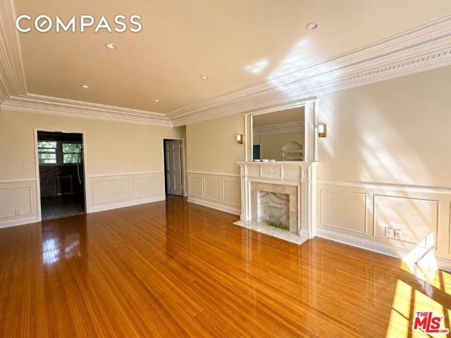 9945 Robbins Dr 102, Beverly Hills, CA