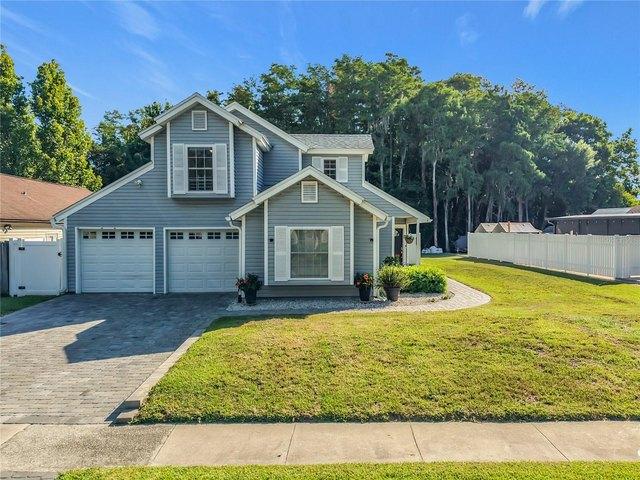 9945 Triple Crown Cir, Orlando, FL 32825