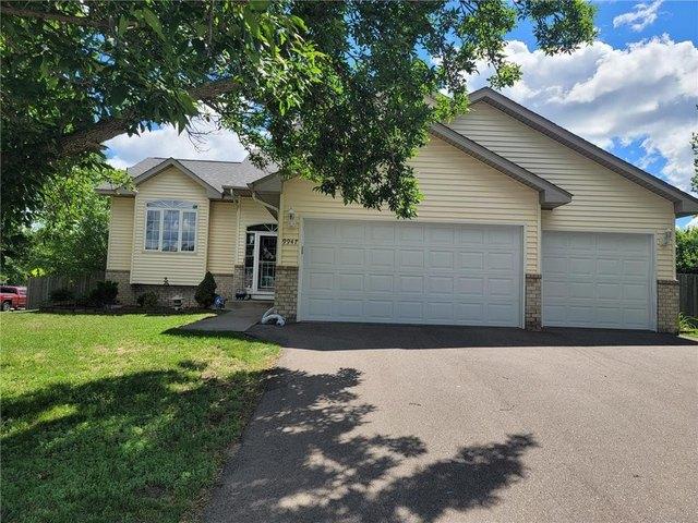 9947 Washington St NE, Blaine, MN 55434