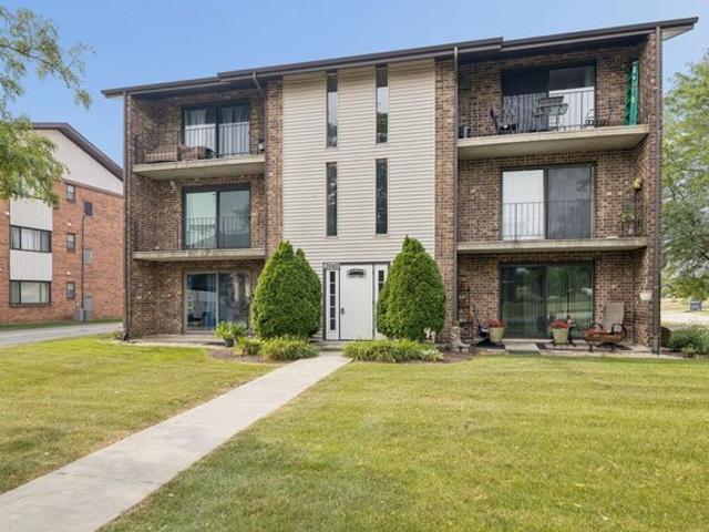 9949 Shady Ln Apt 2B, Orland Park, IL 60462