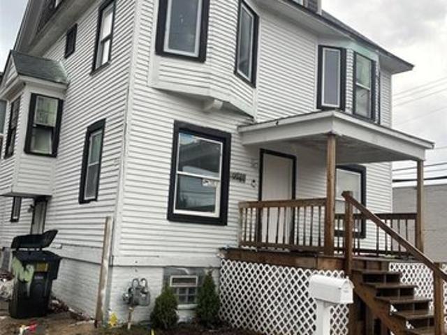 9940 Charlevoix St, Detroit, MI 48214
