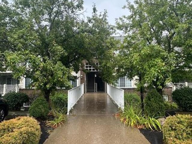 9940 Regatta Dr Unit 302, Colerain Township, OH 45252