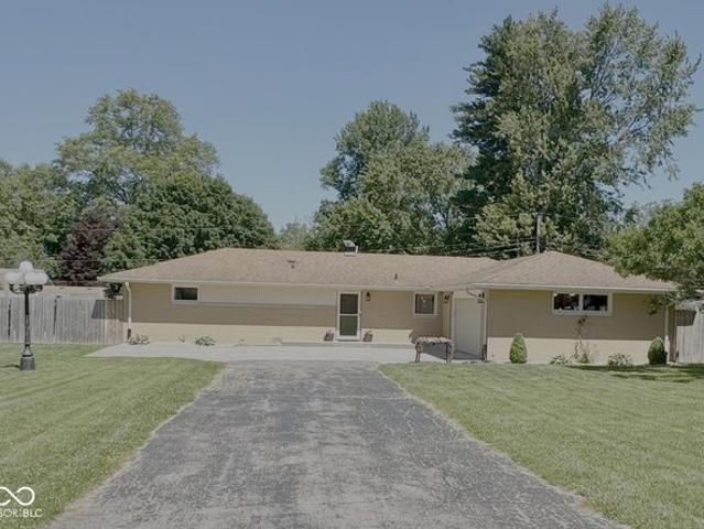 9940 W Sunset Ln, Elwood, IN 46036
