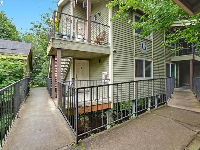 9943 SE Talbert St, Clackamas, OR 97015