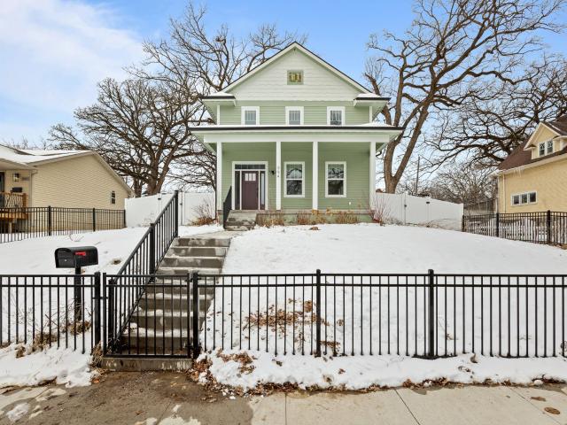 994 25th Street